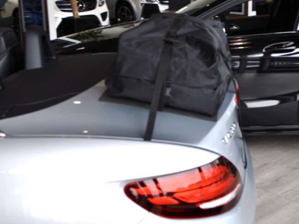 Mercedes SLK Luggage Set - Innovative design of bag 50% more space